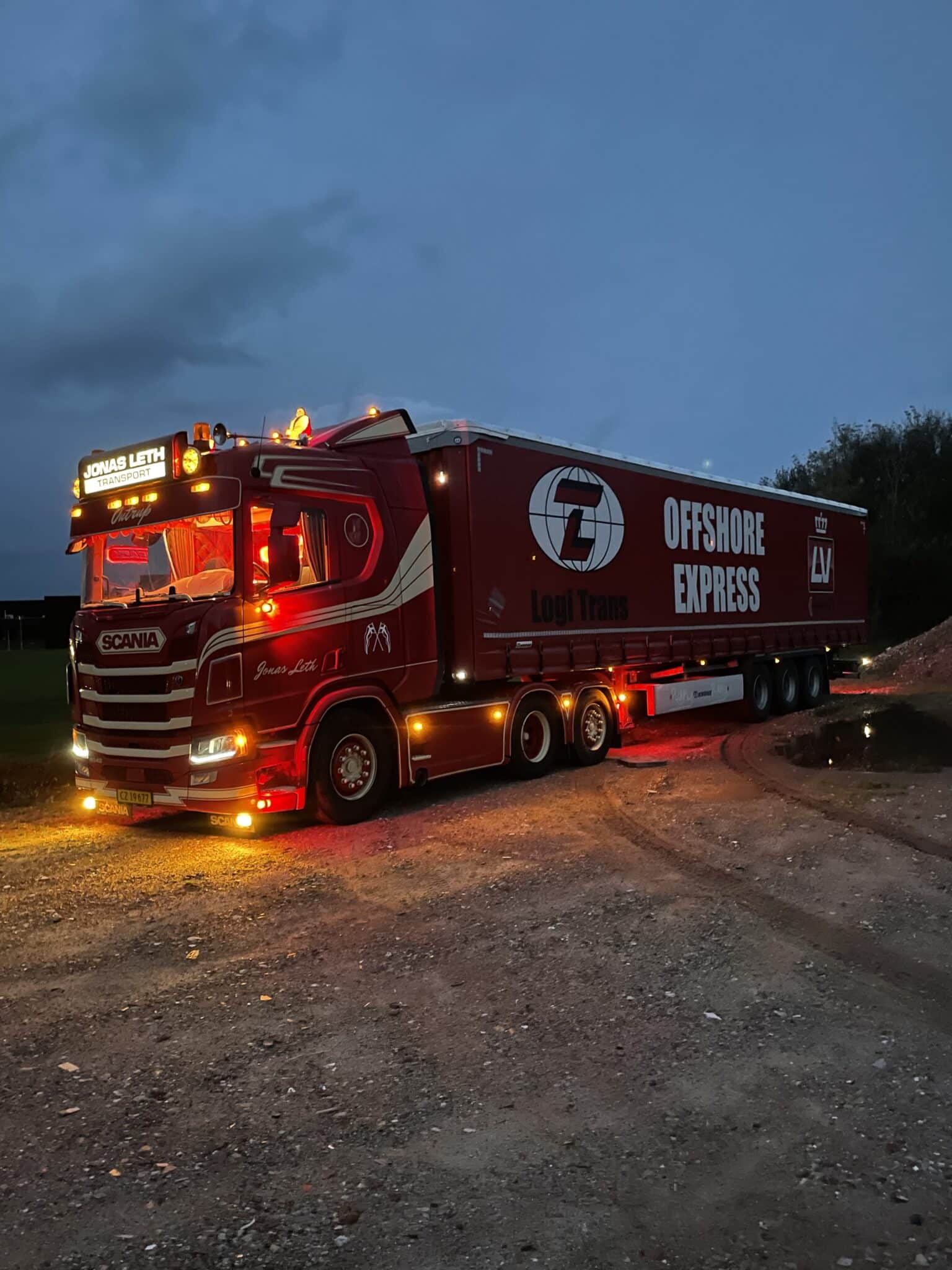 Transportfirma og vognmand tilbyder transport af stykgods og træpiller i Outrup · Vognmand Jonas ...